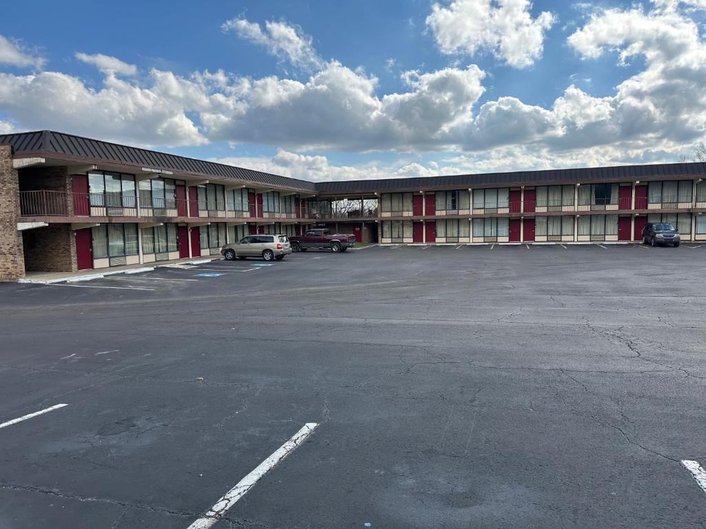 Paris Inn and Suites, Paris (updated prices 2025)