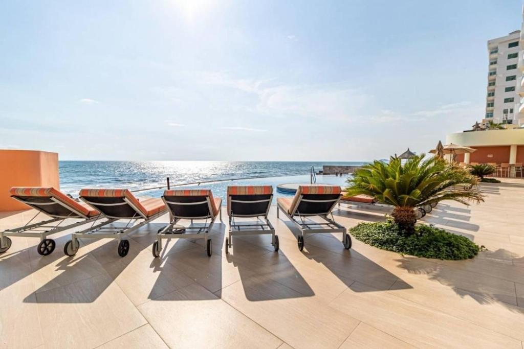 Mazatln Solaria Beachfront Condo with Pool 703, La Florida – Precios ...