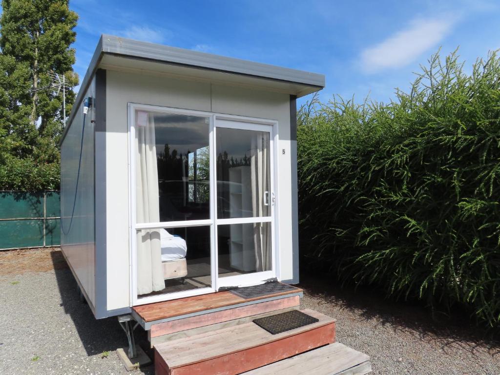 Rangiora Eco Holiday Park, Fernside (updated prices 2025)