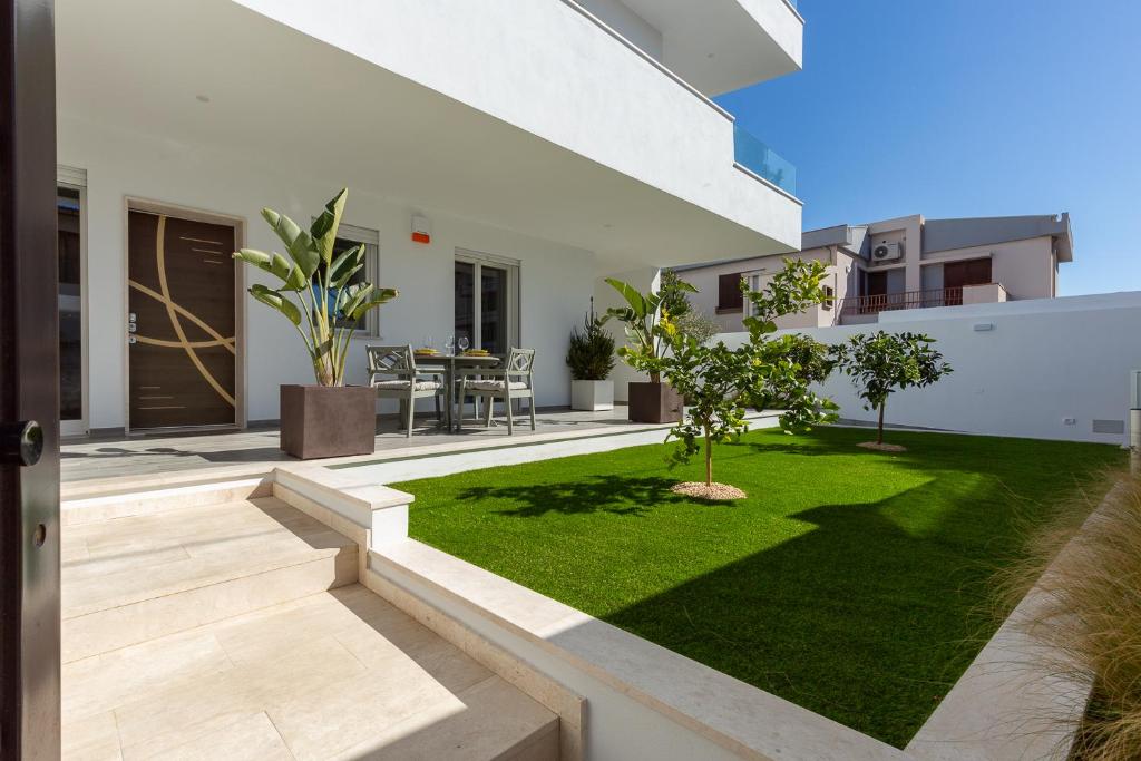 Colombo palace - suite eden via perda bona 35a, Quartu SantʼElena ...