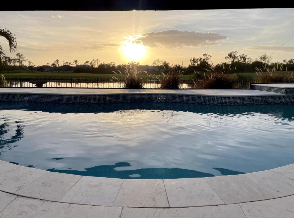 Rw 36 Tropical Oasis With Breathtaking Sunsets, Rotonda West ...