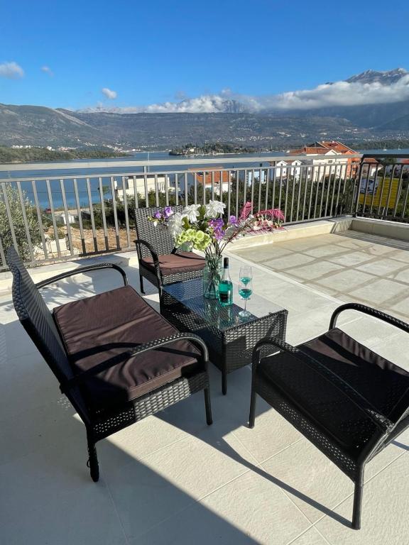 Emerald Suite with Pool, Private beach and Private Sea View Terrace ...