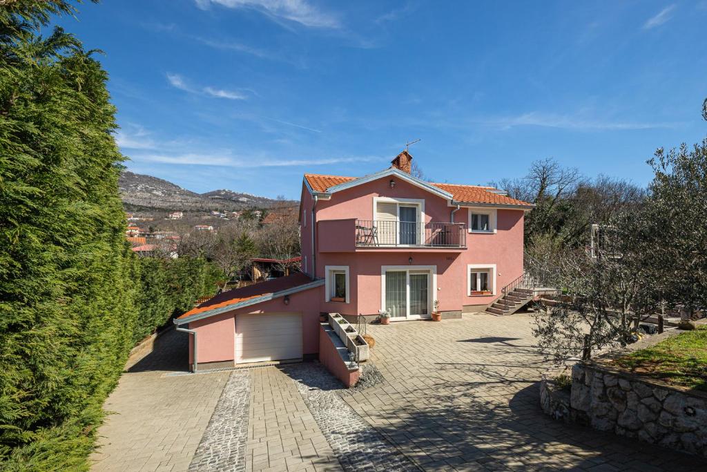 Guest house Gaj B4 in Hreljin with gym and barbecue, Hreljin (updated ...
