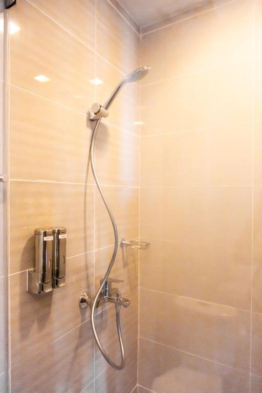 Uptown Parksuites Apartments Tower 2 BGC by PH Staycation, Manila ...