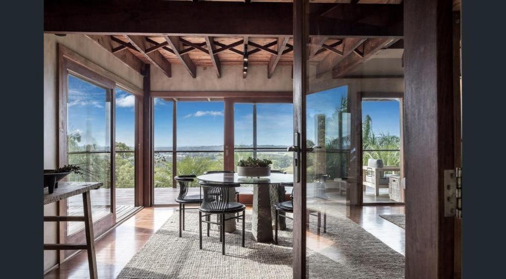 Eastern Rise-Unique Artisan home Byron Hinterland, Myocum ...