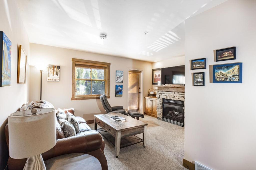 Jupiter Inn 18 condo, Park City (updated prices 2025)