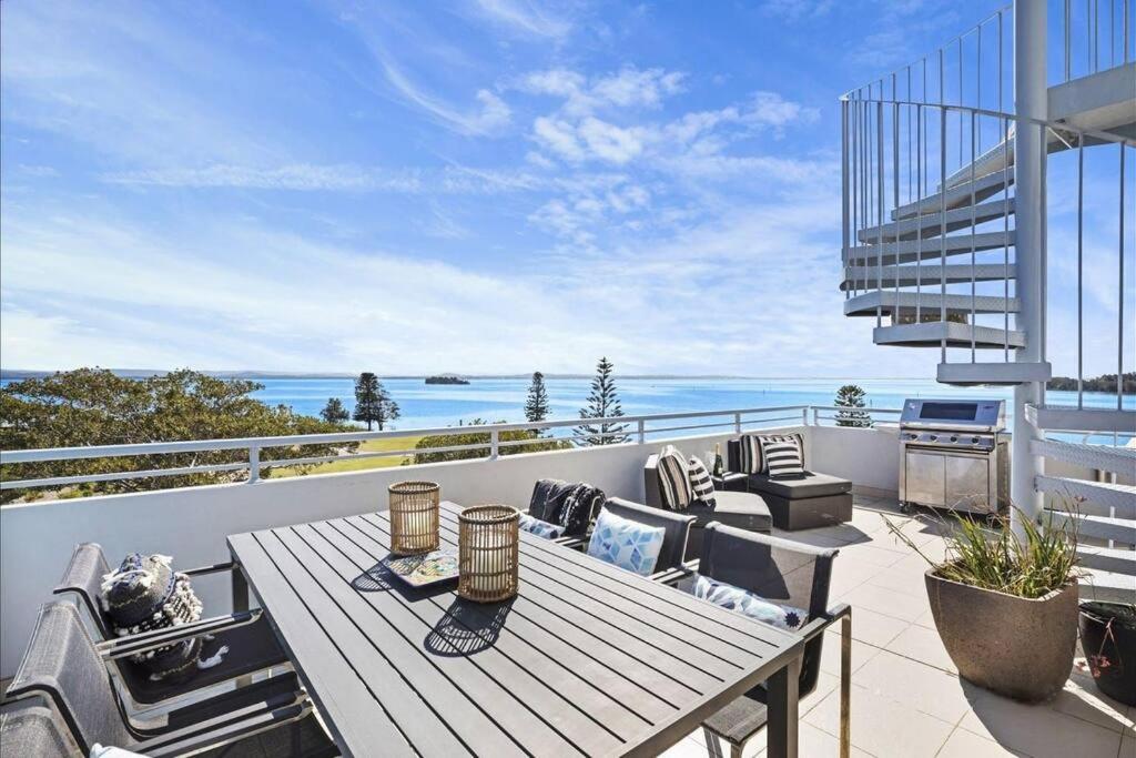 The Entrance Waterfront Penthouse+Jacuzzi+BBQ, The Entrance (updated ...