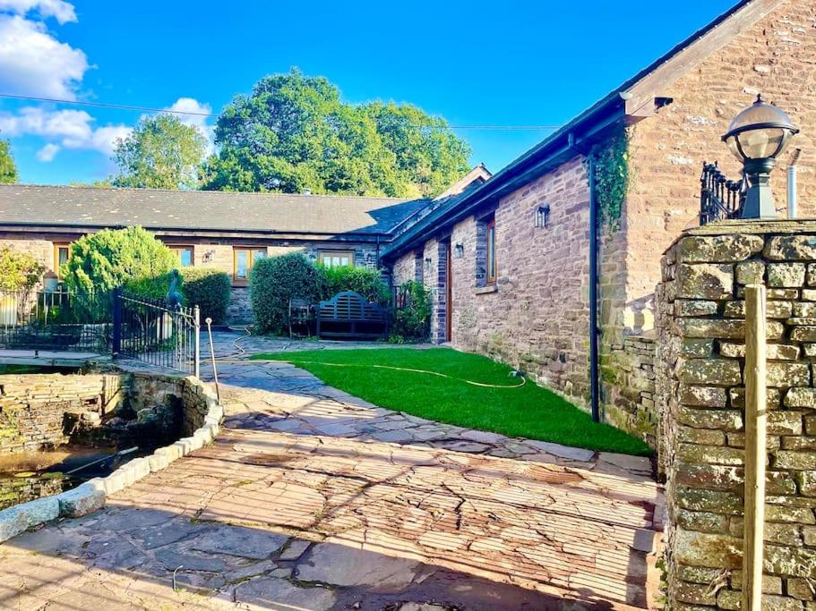 RURAL stone barn with Log Burner, tranquil setting, Usk – Updated 2024 ...