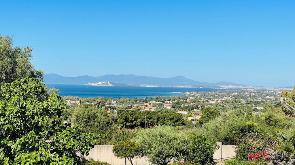 Appartamento con vista panoramica, Capitana (updated prices 2025)