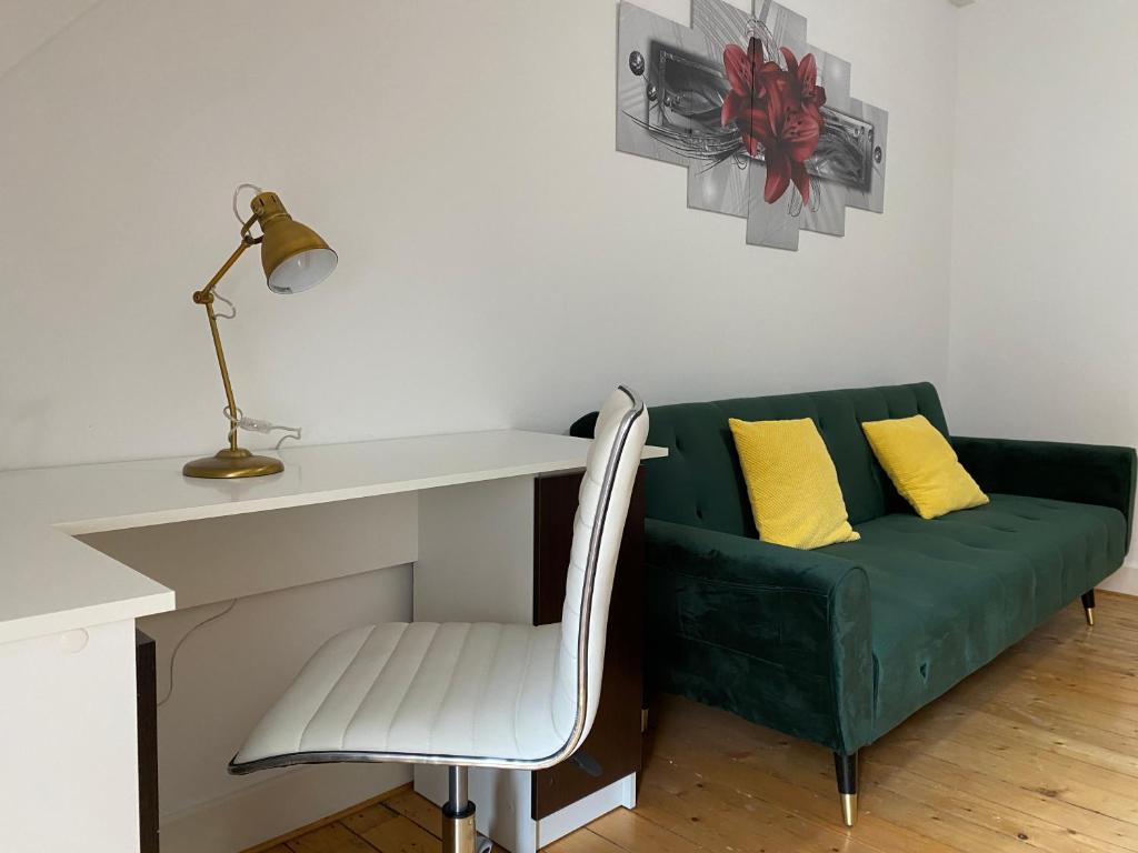 Mannheim City Hostel Zimmer 4 - Hostel Liudao, Mannheim (updated prices ...