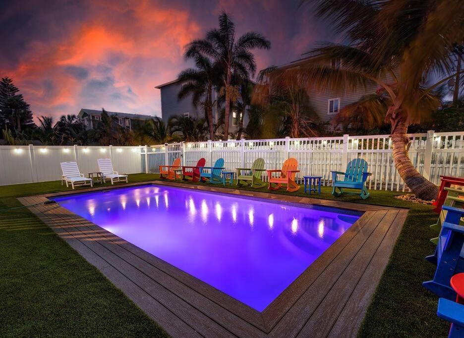 Entire Duplex Golf Carts Heated Pool! Walk 2 beach, Bradenton Beach ...