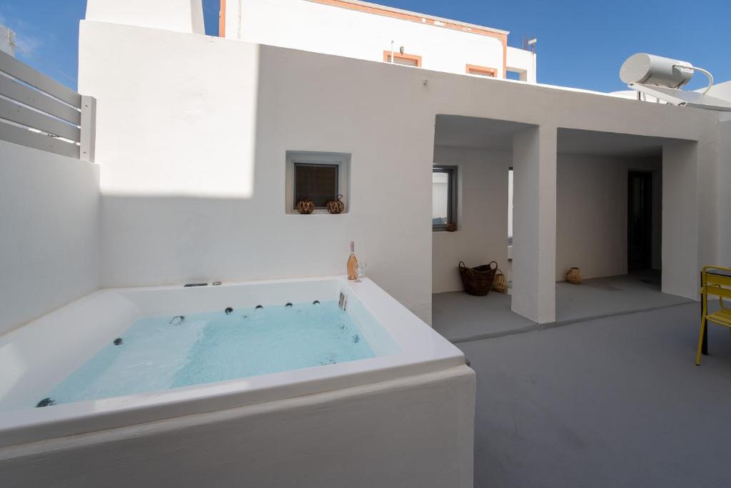 Villa Tholos & Prive Jacuzzi, Kamari – Precios actualizados 2023
