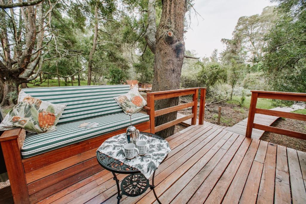 Hide Away Cabin, Knysna (updated prices 2025)