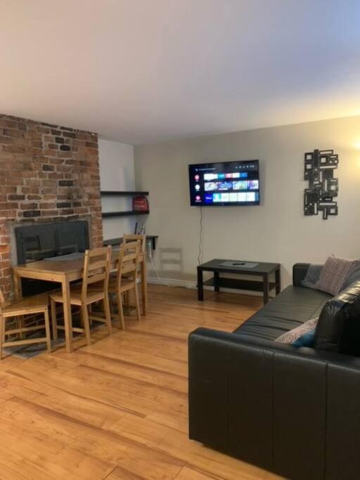 Downtown one bedroom/Historic Bauer Terrace, Halifax – Precios ...