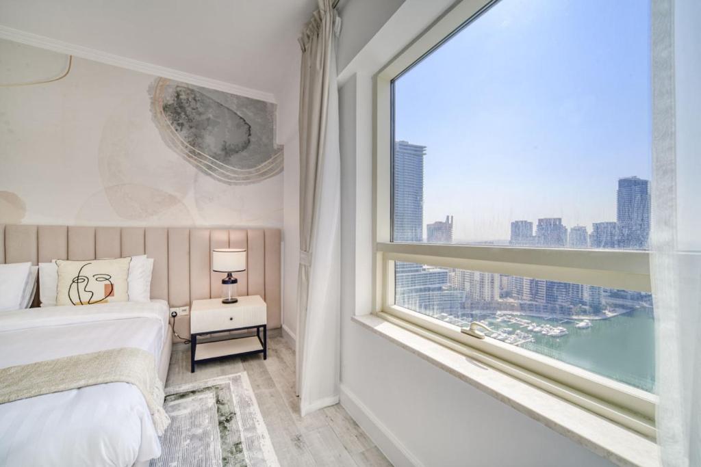 2 BR Luxury Stay in Sahab Tower 2, Dubai Marina by PK Holidays, Dubai ...