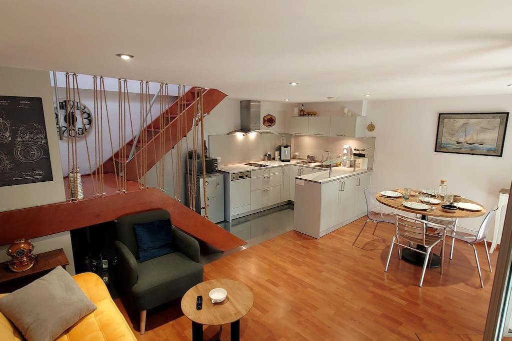 LE TRIPLEX : Exceptionnel loft moderne au cœur du Pentagone, La Roche ...