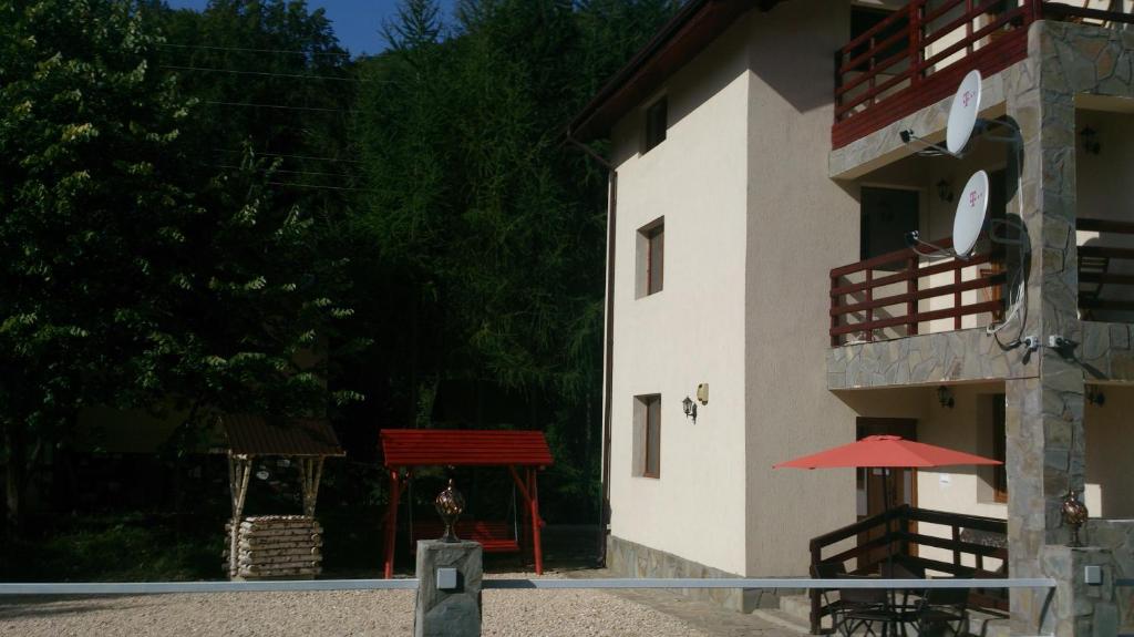 Pensiunea Zece Brazi Cheia, Măneciu (prețuri actualizate 2024)