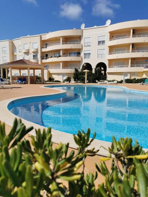 Sol e Mar, conforto praia e piscina, Luz – Aktualisierte Preise für 2024