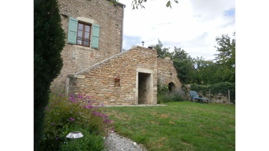 Maison rénovée sur domaine viticole Renovated old house on wine estate ...
