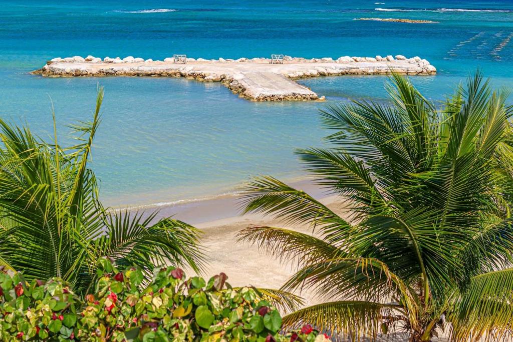 Beach Holidays at Marina Villa, Saint Annʼs Bay (updated prices 2026)