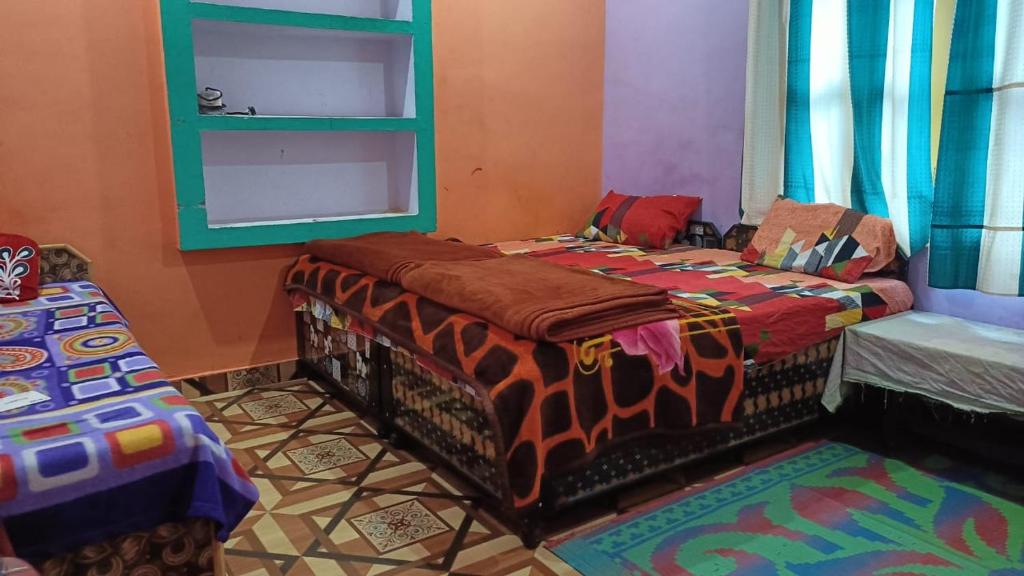 Madhyamaheshwar temple trek, Rānsi (updated prices 2025)