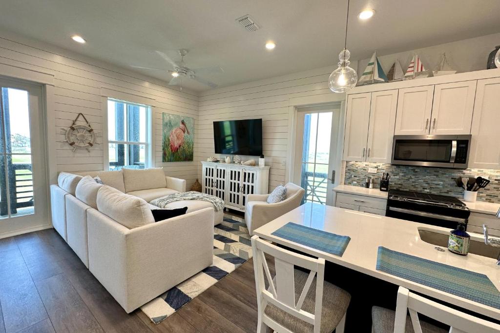 The Blue Sails, Port Aransas (updated prices 2026)