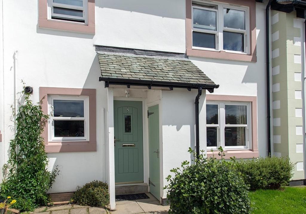 Tiggs Place, 5 Howrahs Court, Keswick (updated prices 2026)