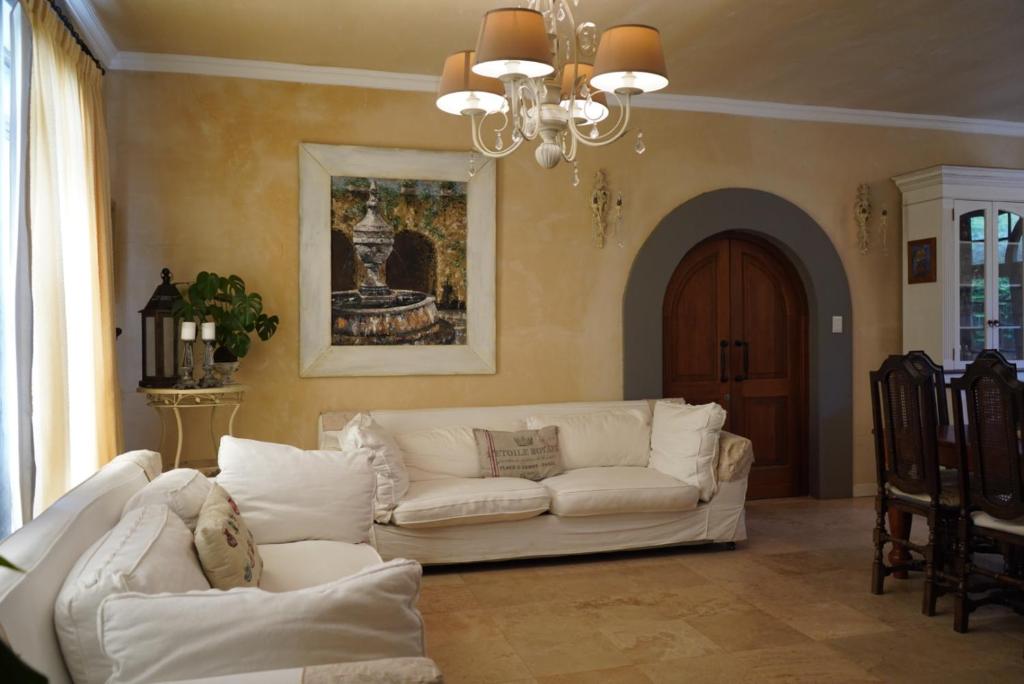 Casa a Capri, Capri Village, Cape Town, Fish Hoek (updated prices 2025)