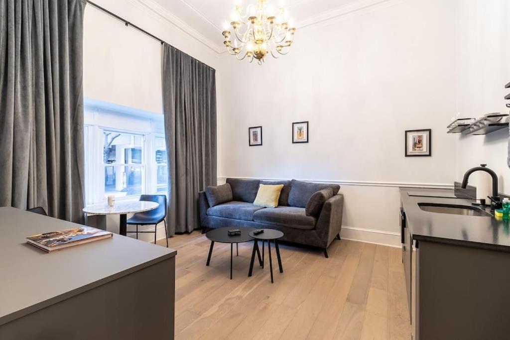 Thena Hotel - Ground Floor 1 Bedroom Suite, Filadelfia (precios ...