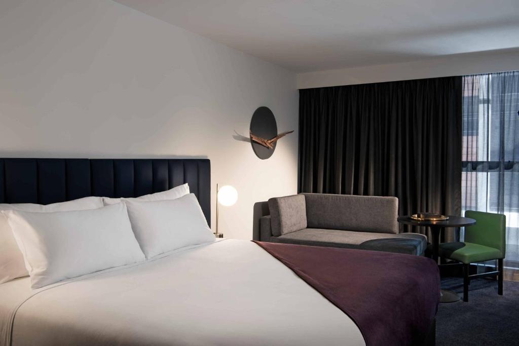 Midnight Hotel, Autograph Collection, Canberra (updated prices 2025)