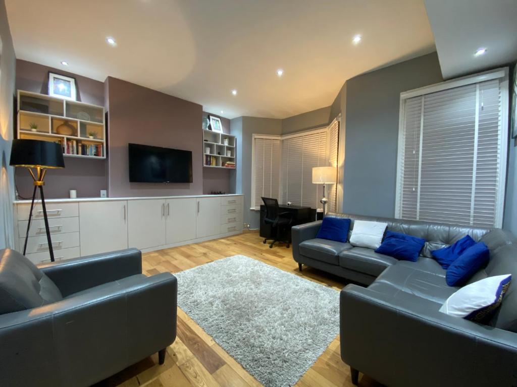 Kay Road, London (updated prices 2026)