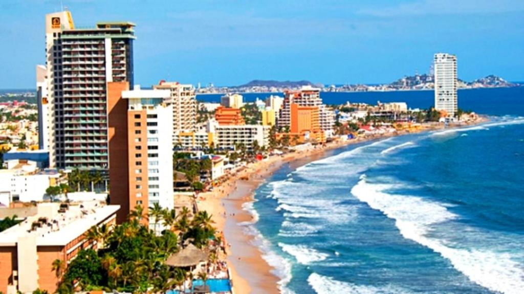 Departamento Sábalo Country - 1 Cuadra Playa, Mazatlán (updated prices ...