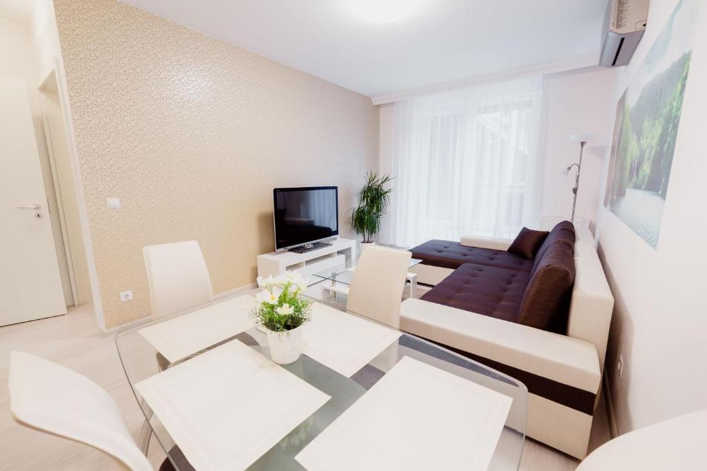 Corvin Promenade, Budapest (updated prices 2024)