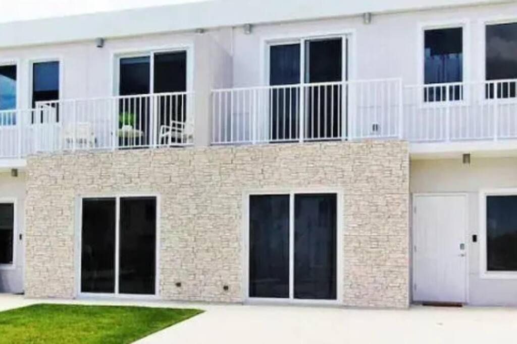 Entire 4-bedroom house in Miami, Princeton (tarifs actualisés, 2025)