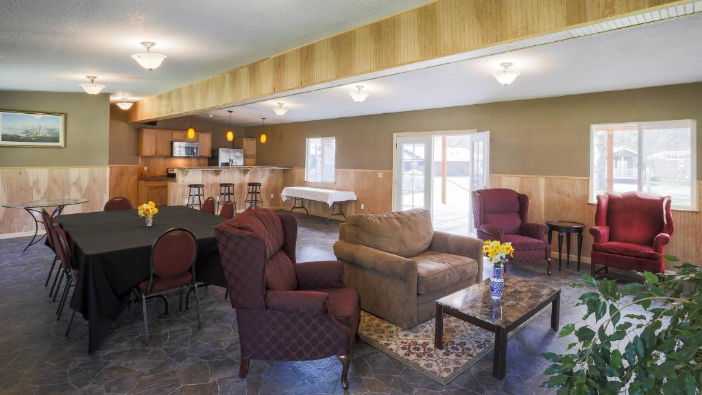 Benbow Historic Inn, Garberville (updated prices 2025)