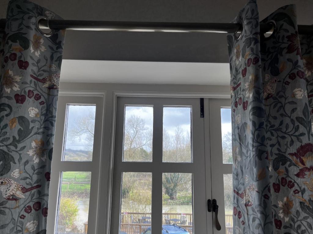 The Talbot Inn, Eynsham (updated prices 2025)
