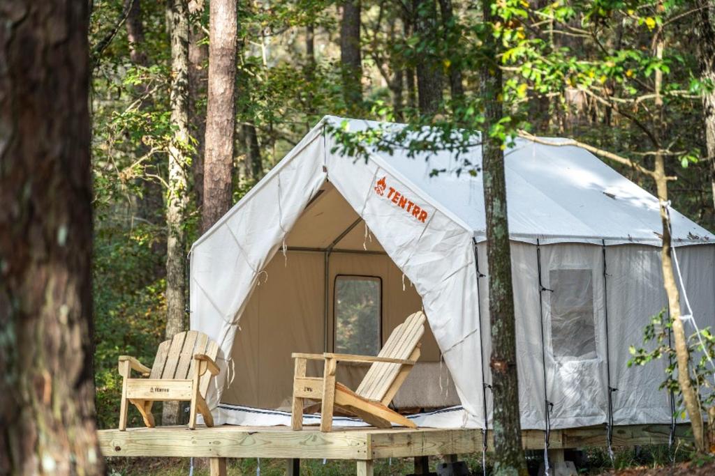 Zelt-Lodge Tentrr State Park Site - Mississippi Roosevelt State Park ...