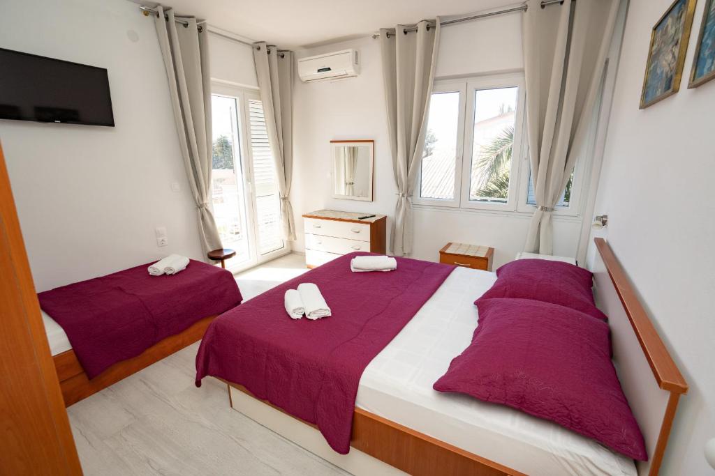 Rooms Magnolia with Pool, Novalja (updated prices 2025)