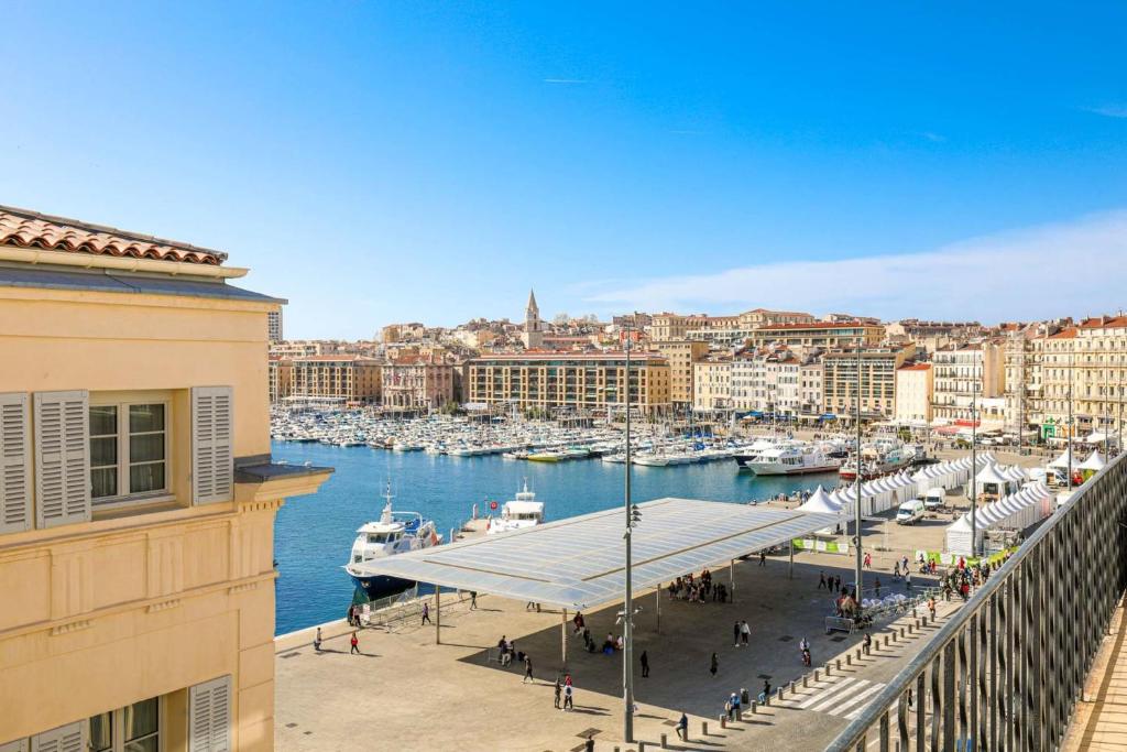 Le Pythéas - Vue Vieux-Port avec terrasse et clim, Marseille (updated ...