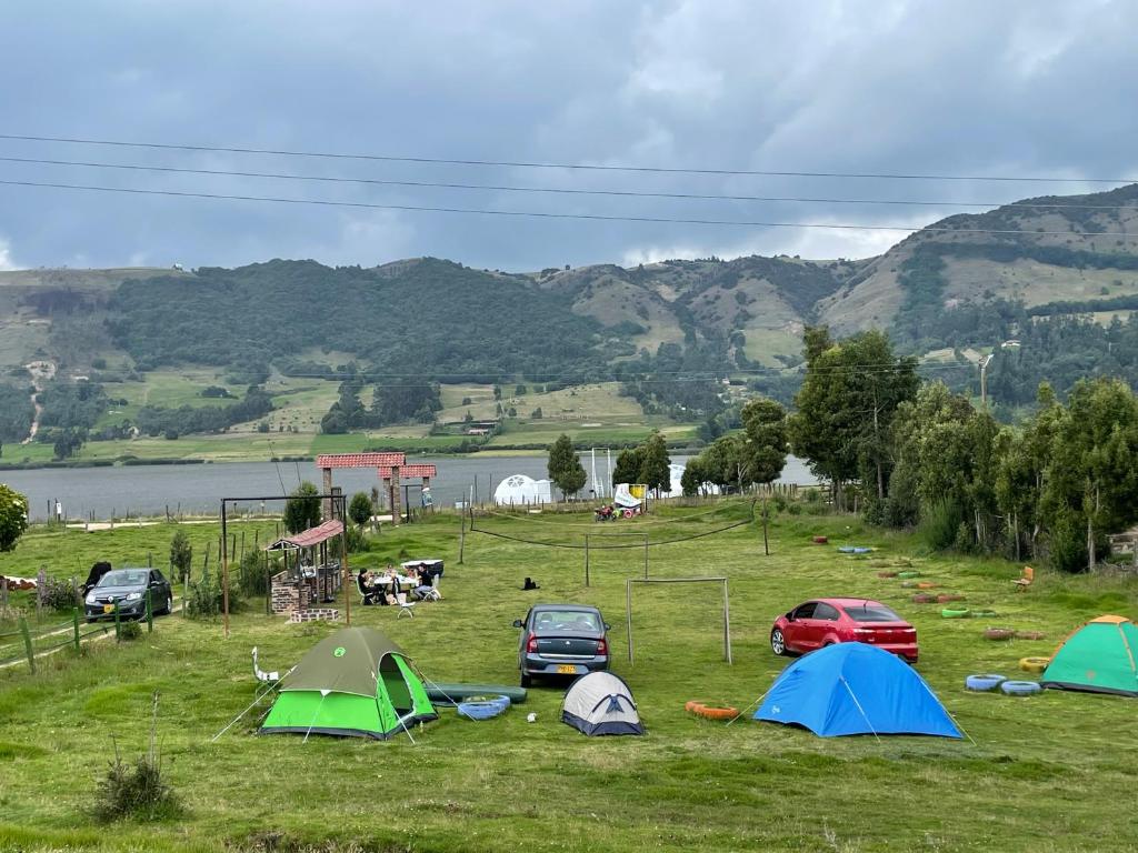 LAGUNA CAMPING-Mirador de la Laguna de Suesca, Suesca (aktualne ceny na ...