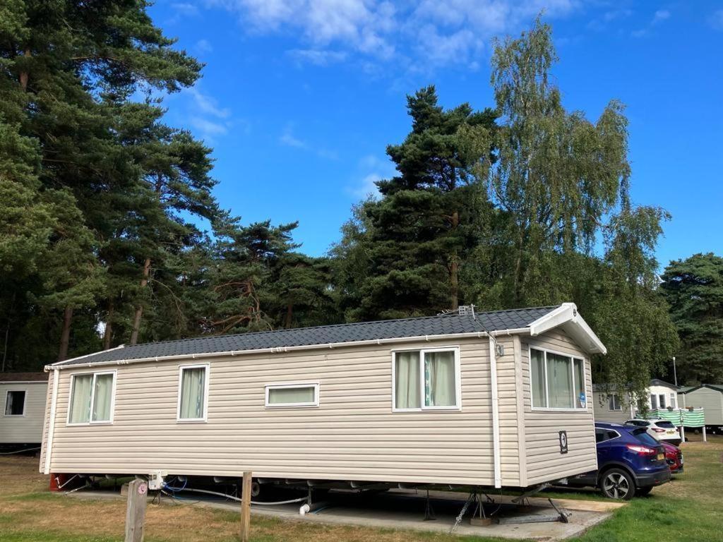 Lovely 6 Berth Caravan At Wild Duck Haven Park In Norfolk Ref 11215sb ...