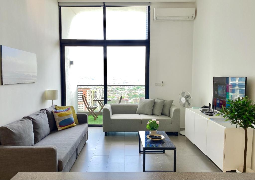 Lynhomes EST Bangsar Deluxe Apartment LRT Netflix, Kuala Lumpur ...