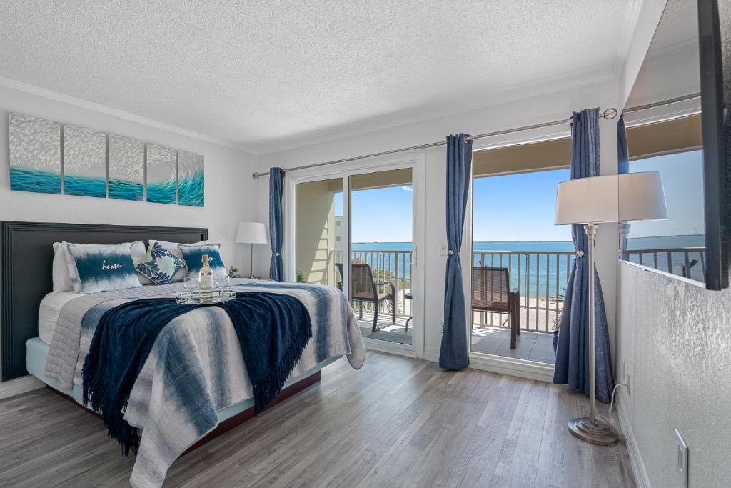 Forever Beach View Sailport Resort Condos Tampa, Tampa (updated prices ...