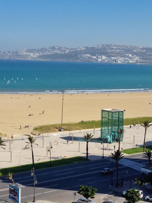 Face à la mer et Au centre de Tanger, Tanger (tarifs actualisés, 2025)