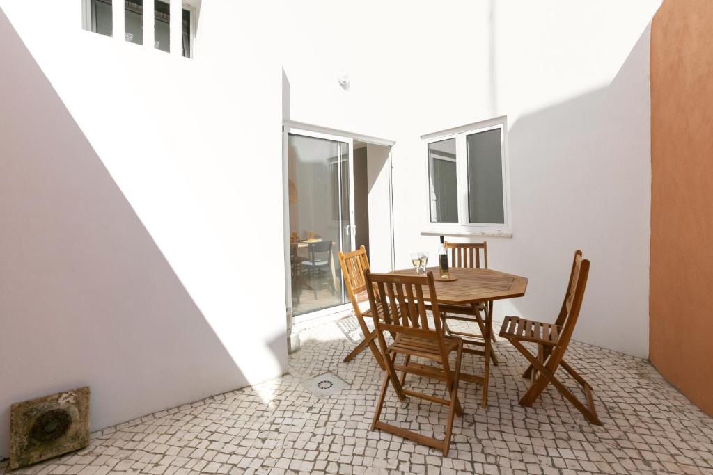 Peniche Pátio House, Peniche – Updated 2024 Prices