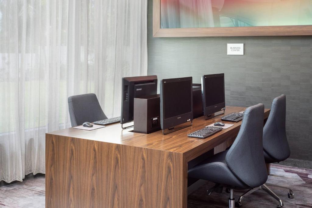 Courtyard by Marriott Miami Airport, Miami (updated prices 2025)