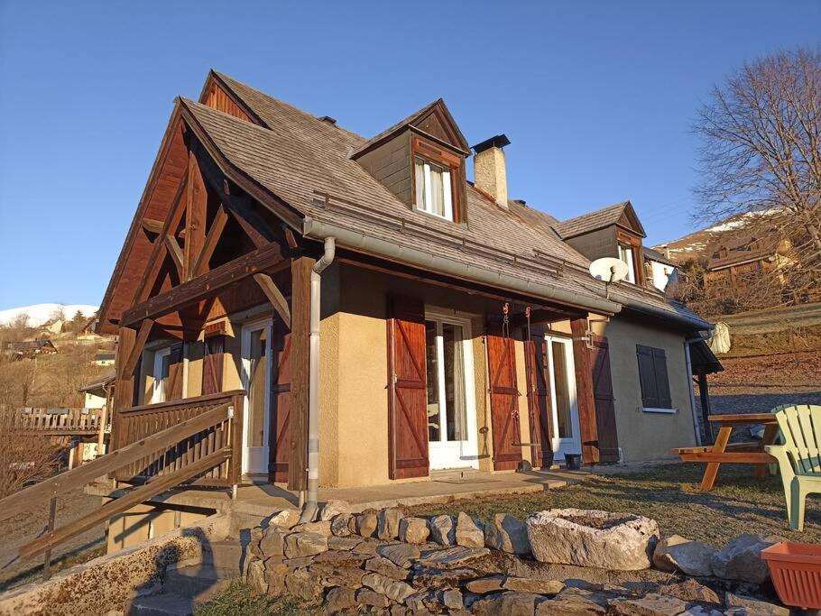 Maison de montagne au calme avec cheminée, Poubeau (updated prices 2025)
