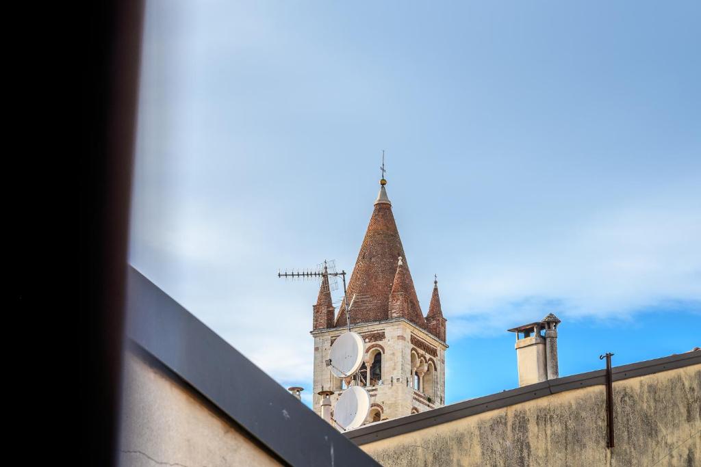 Intimo appartamento sui tetti di Verona, Verona – Updated 2023 Prices