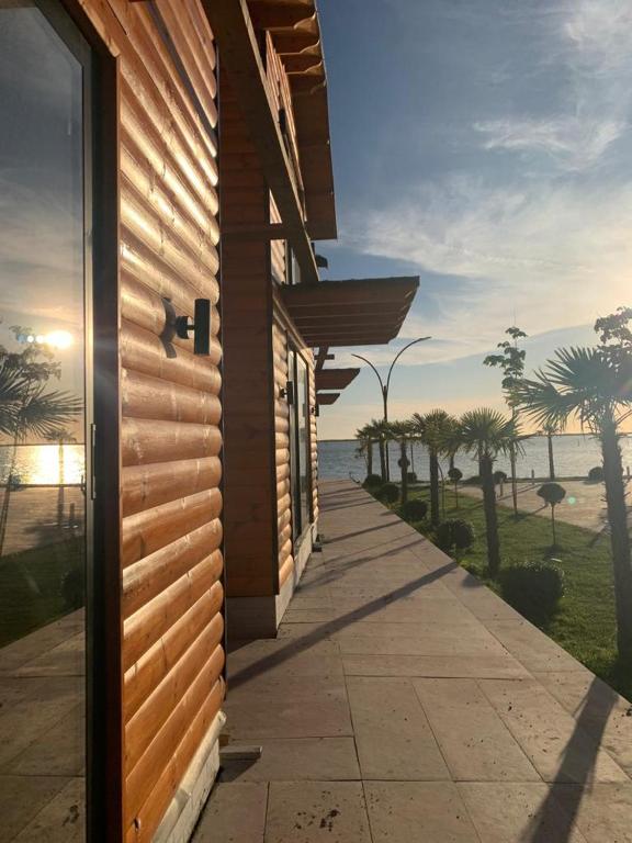 Kingfish restaurant & boutique hotel, Patog (updated prices 2026)