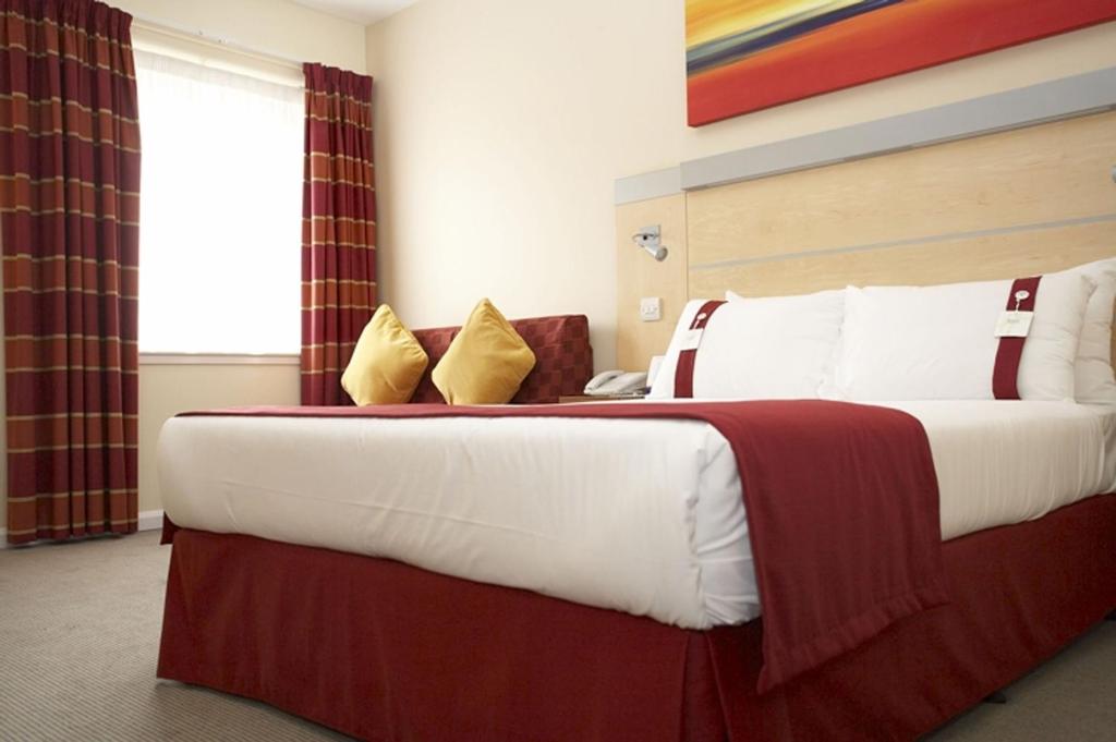 Holiday Inn Express Birmingham Redditch by IHG, Redditch (updated ...